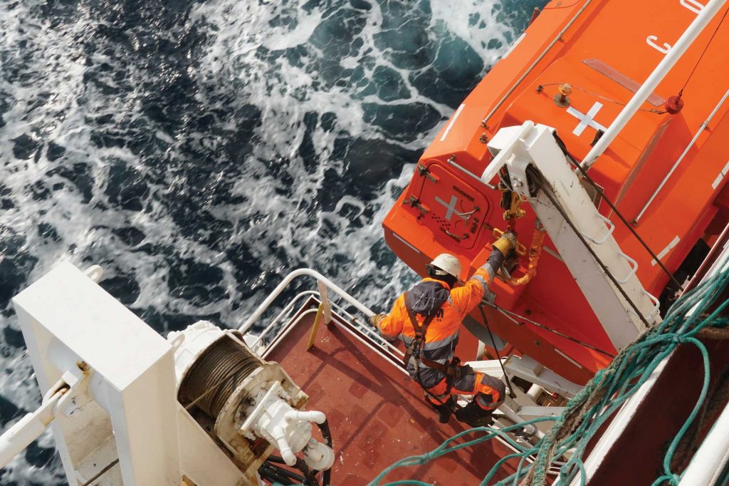 Inspections, repair, maintenance, overhaul and certification - ARA Marine